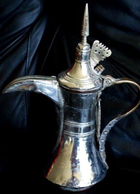Omani silver collection including antique Omni silver coffee-pots